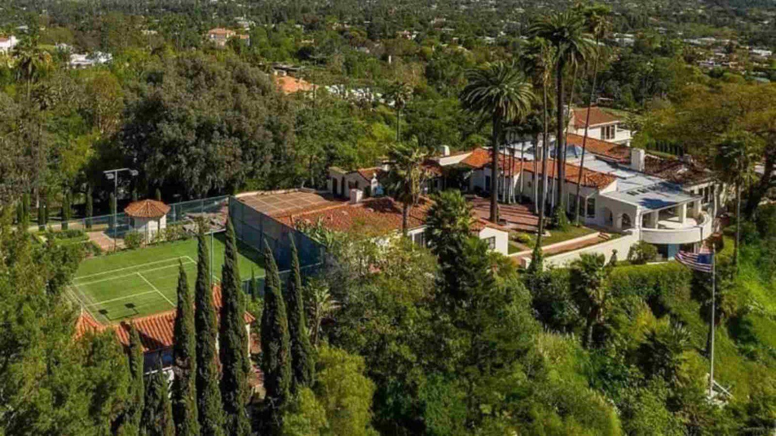 Where does Lebron James live and how many properties does he have?