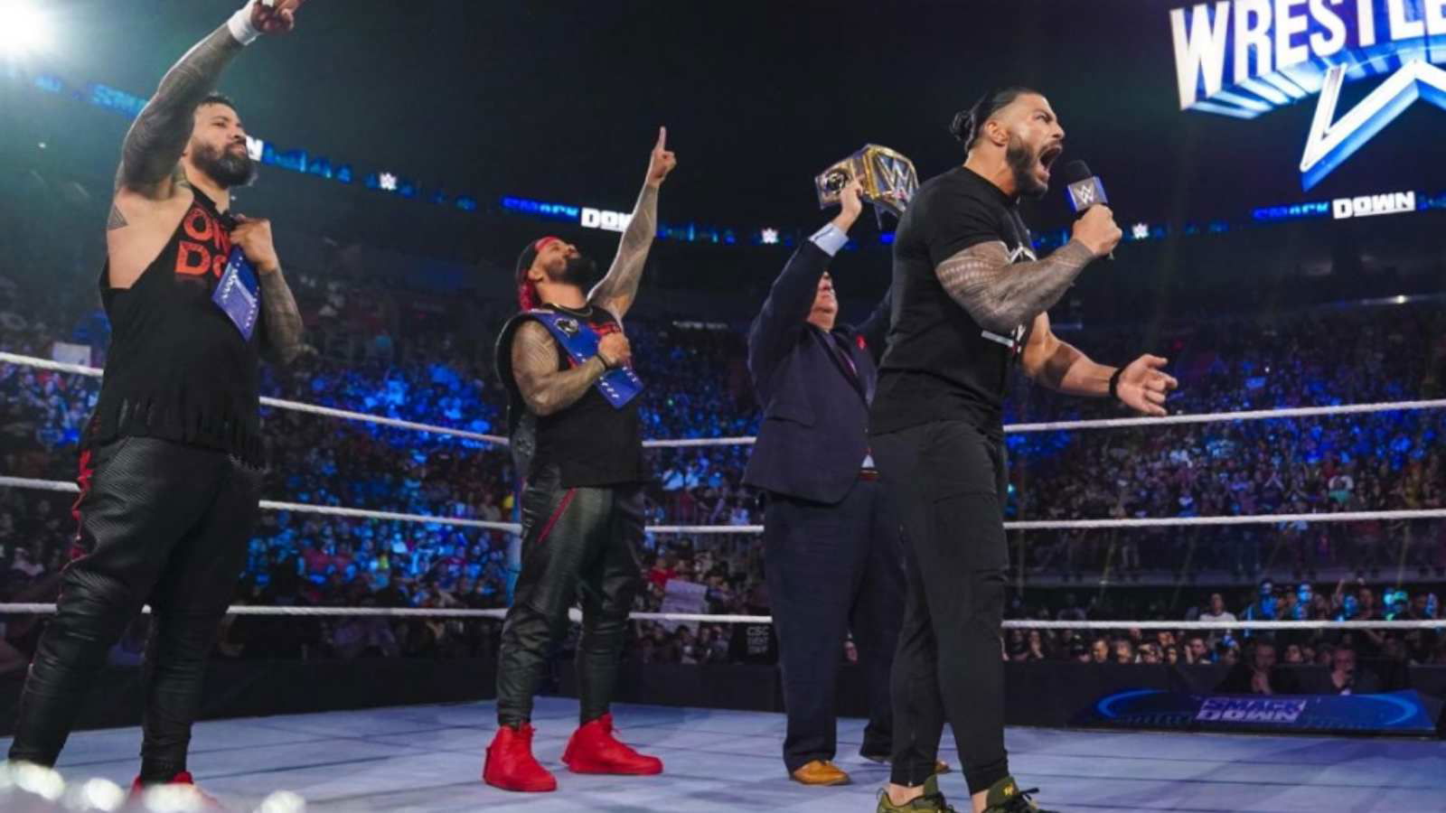 WATCH: Smackdown crowd gets on Universal Champion Roman Reigns’ nerves