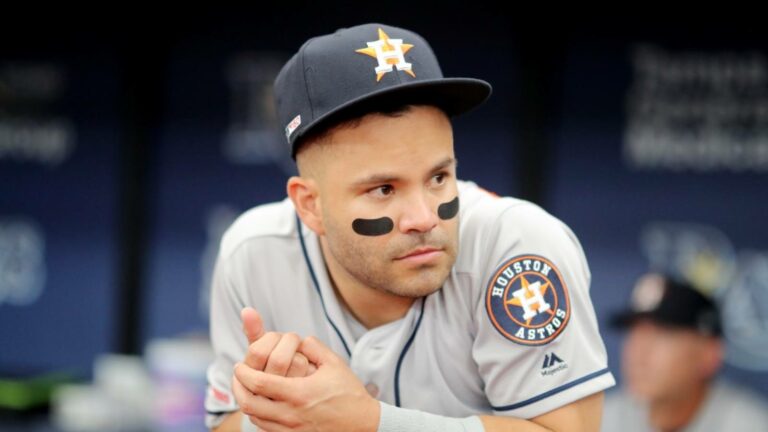 Jose Altuve Net Worth, Career, Endorsements, Wife, Family, and more