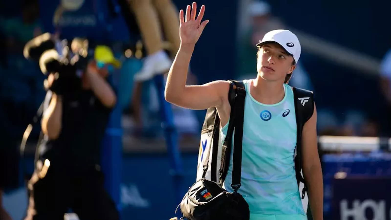 Iga Swiatek will hope to soar like an eagle at Australian Open