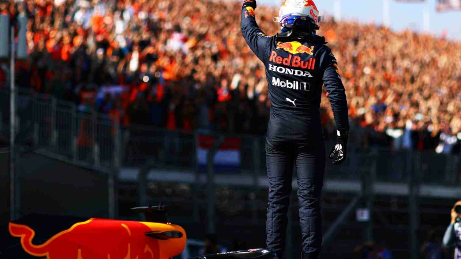 "I don't regret racing with a Dutch license," Max Verstappen breaks ...