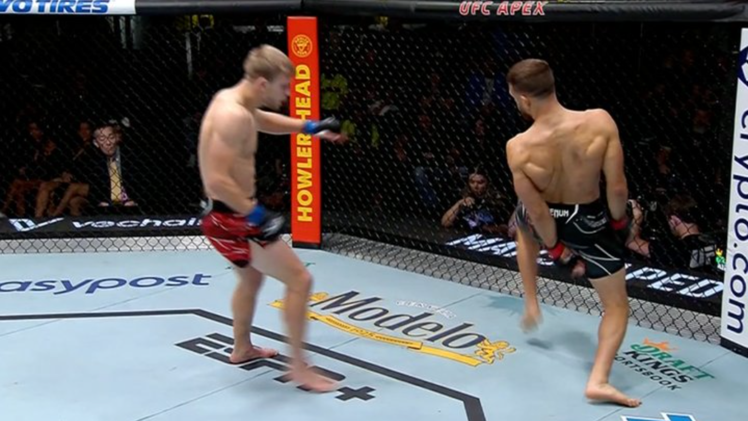 "Most cursed fighter" - Calvin Kattar's devastating knee injury at UFC ...