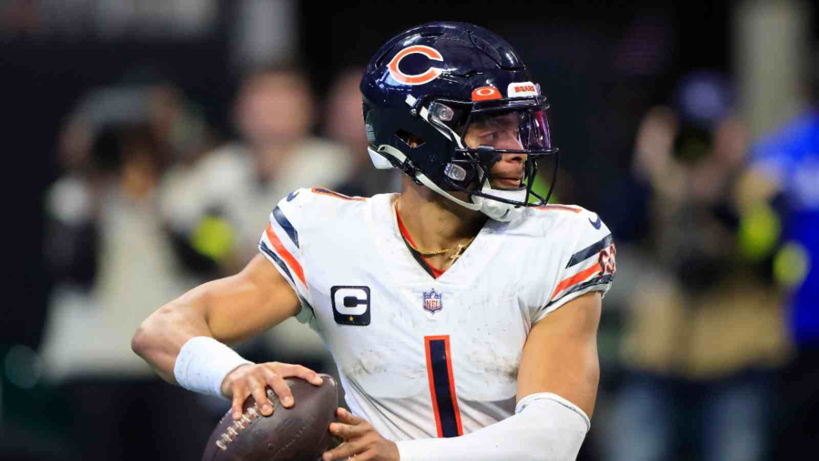 Justin Fields Net Worth, NFL career, Endorsements, Girlfriend, and More