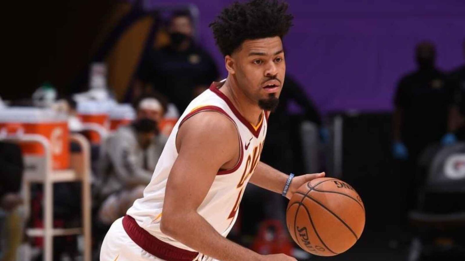 "Couldn’t get 3 points with the lakers smh lol" Quinn Cook gets NBA ...