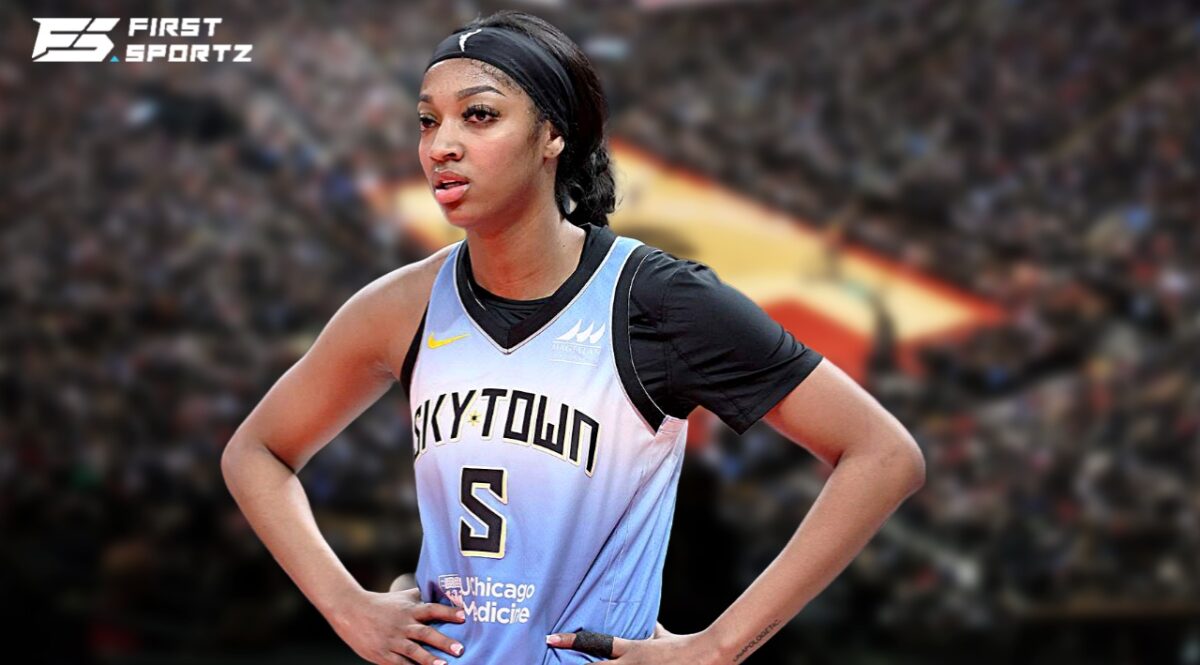 Angel Reese refusing to make layup leaves fans furious: "She went full ...