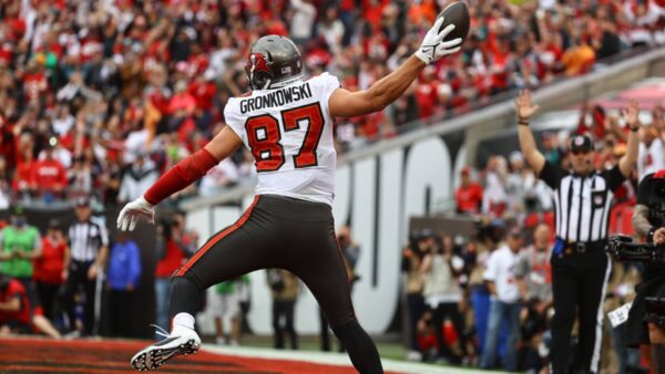 4x Super Bowl champ Rob Gronkowski donates $400,000 to alma mater ...