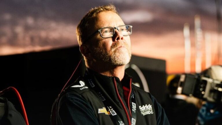 “He meant a lot to me!” Kyle Larson mourns the death of veteran HMS ...