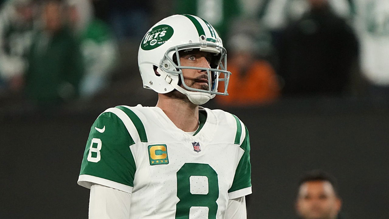 How Jets humiliated Aaron Rodgers by making him fly across the country for 20 seconds!