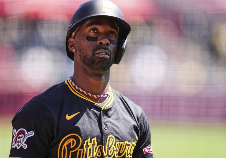 Pirates star Andrew McCutchen claps back at critics following slow ...