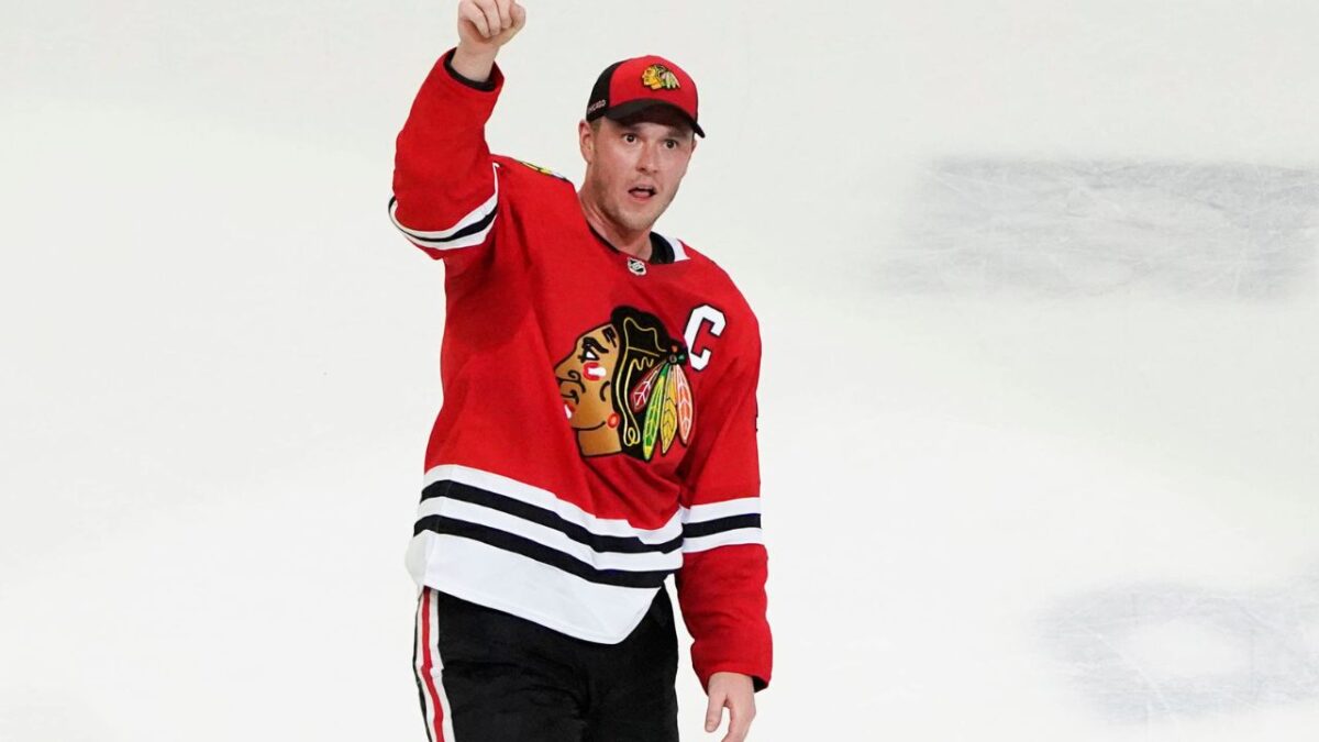 Jonathan Toews Expresses Gratitude as 3x Stanley Cup Champion Signs 1 ...