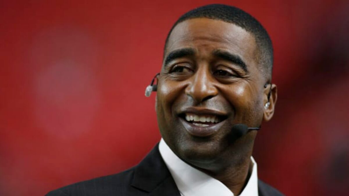 Asante Samuel Disrespects Hall of Famer Cris Carter by Calling Him One ...