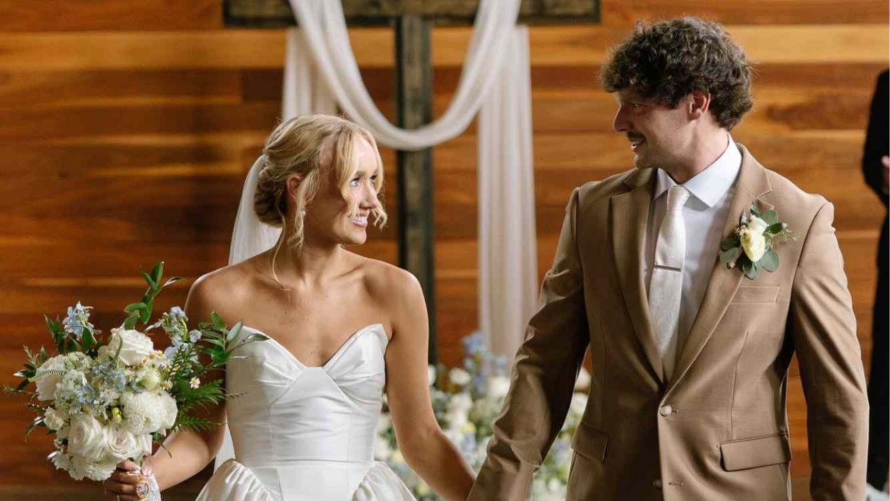 Cowboys Cheerleader Wows Guests with Epic Routine During Wedding With ...