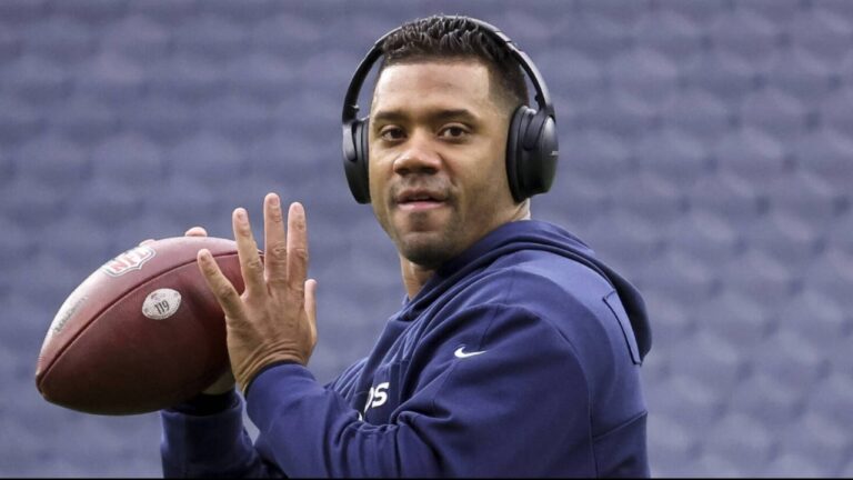 (Video) Russell Wilson Turns the Clock Back with Gorgeous Deep Ball ...