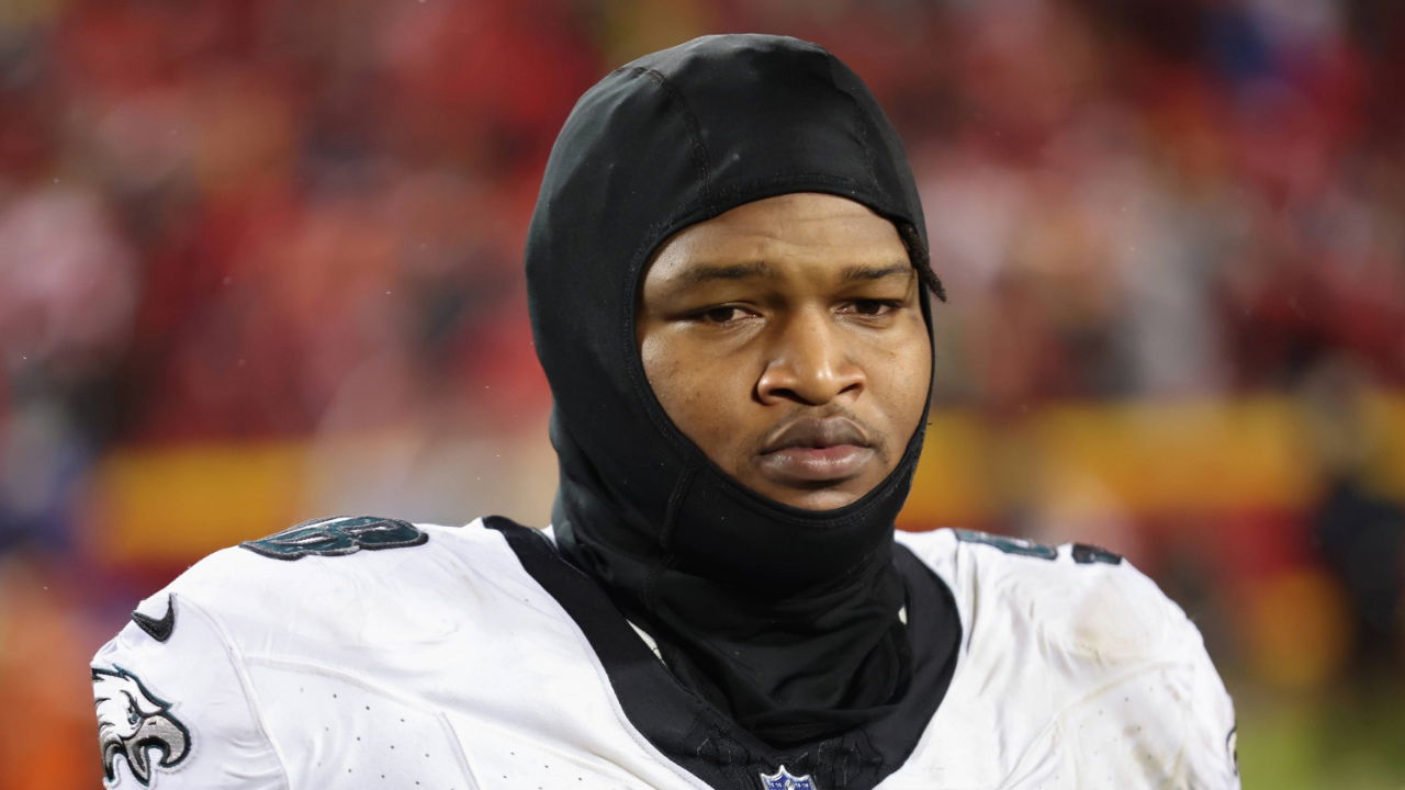 Jason Kelce Has a Wild Reaction to Jalen Carter Spitting on Dak ...