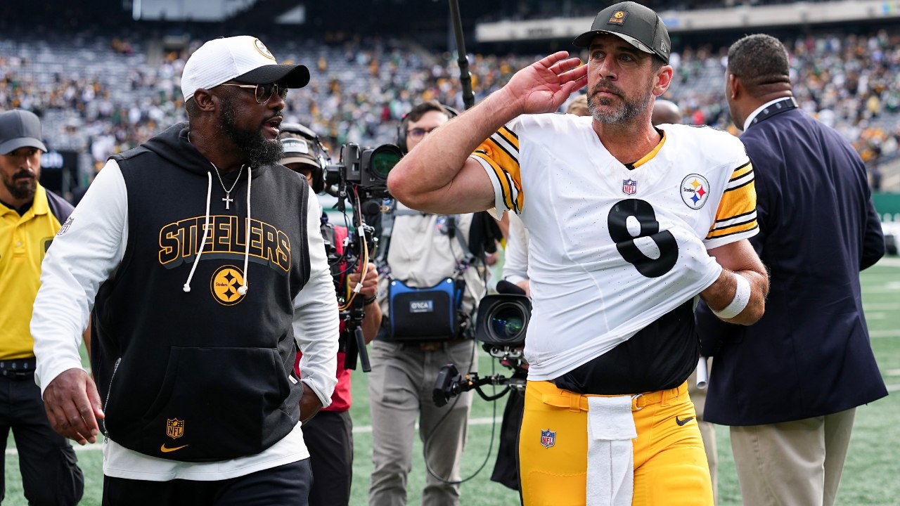 Aaron Rodgers Taunts Booing Jets Fans After Stellar 4-TD Debut Leads ...