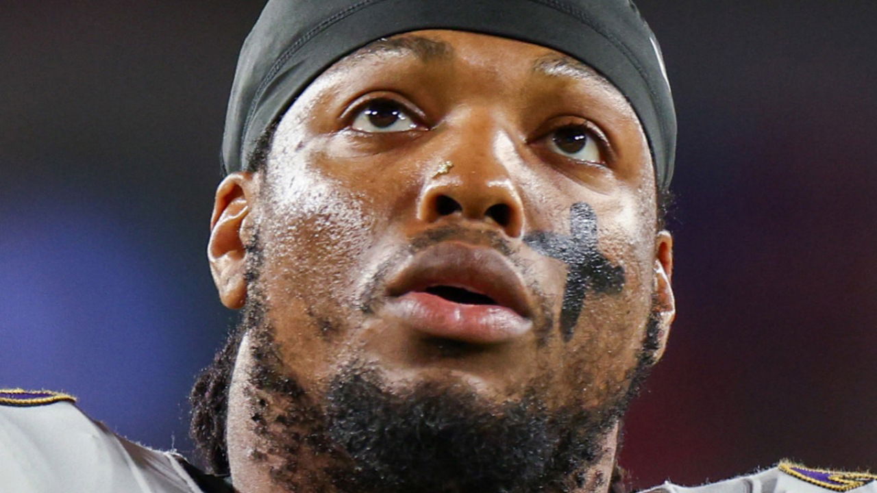 'Frustrated' Derrick Henry Smashes His Helmet After Fumbling Yet Again ...