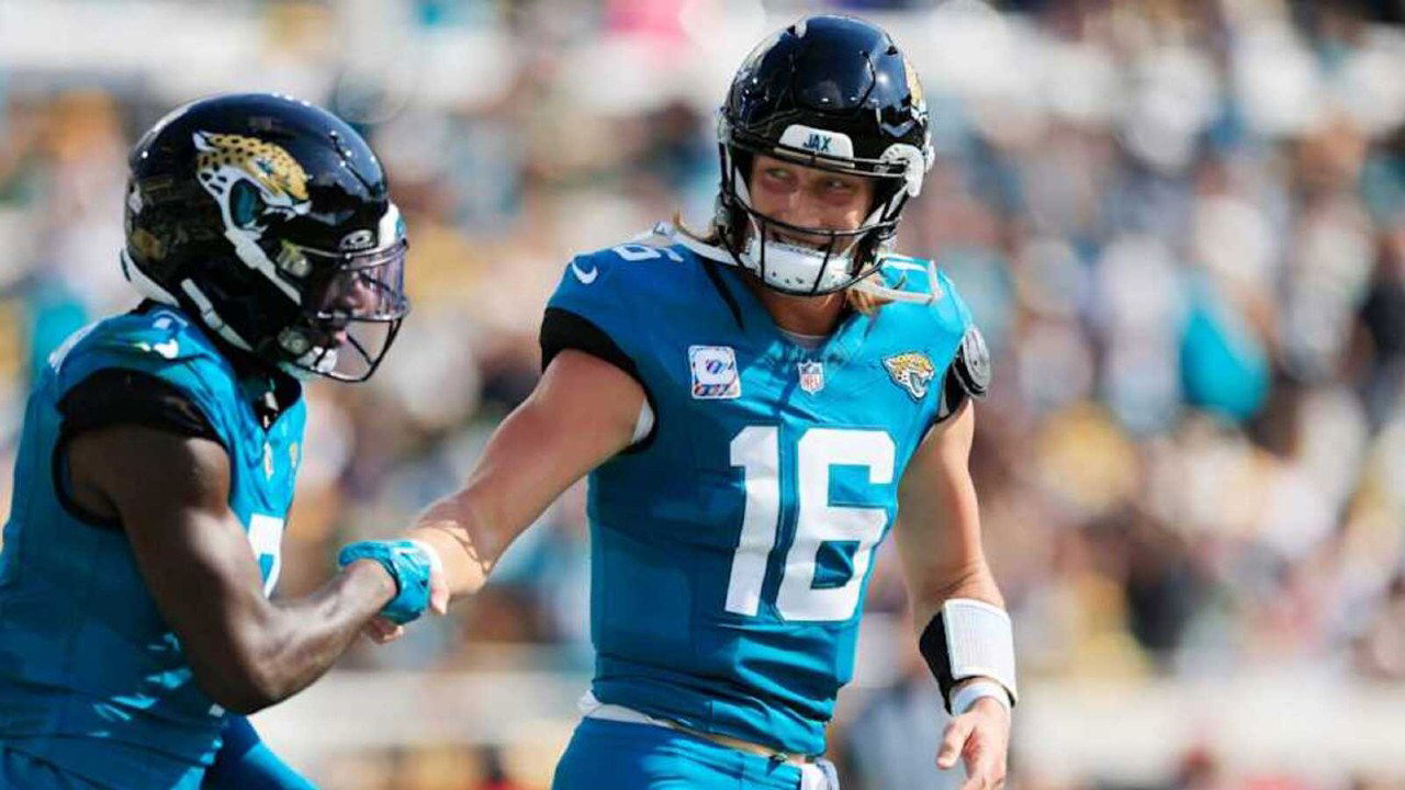 (Video) Tense On-Field Confrontation Between Robert Saleh and Liam Coen ...