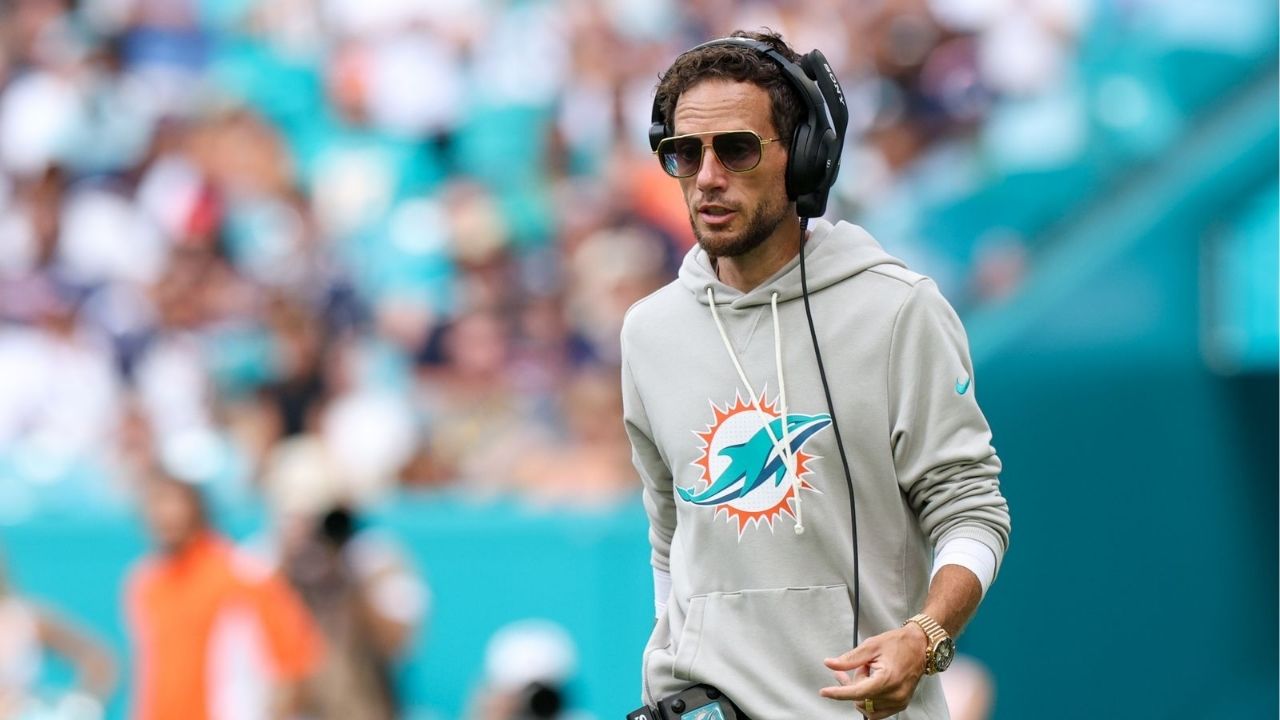 Mike McDaniel Says Dolphins Aim to Keep Rookie QB Dillon Gabriel ...