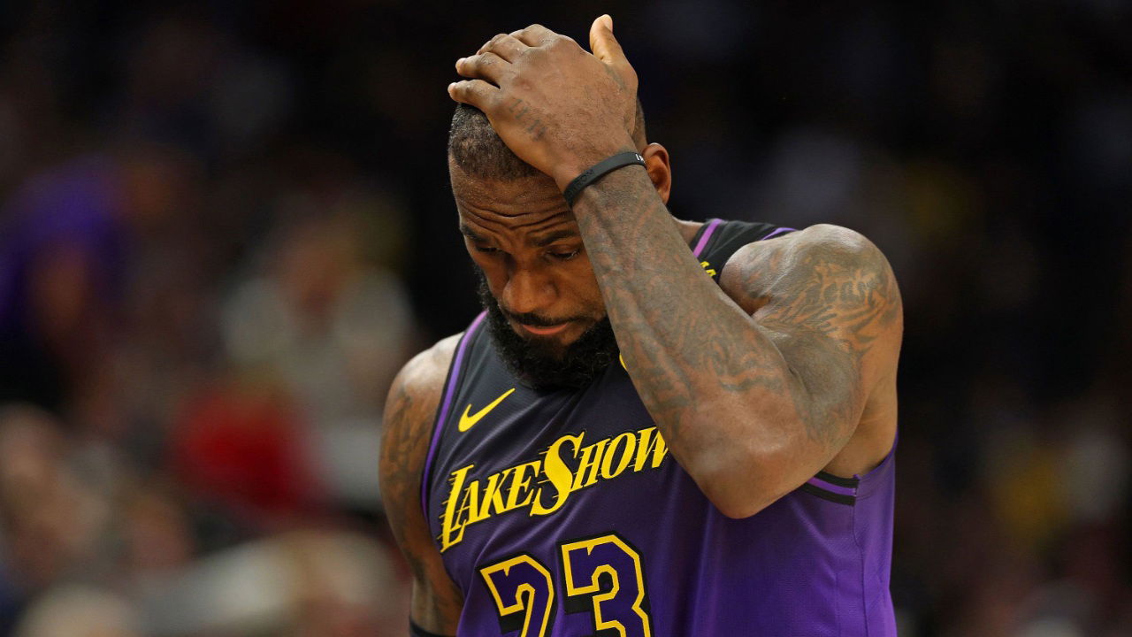 (Video) LeBron James' Gesture After Dillon Brooks Fails To Score on ...