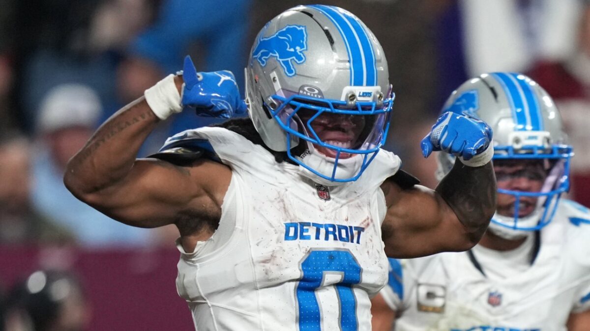 Jahmyr Gibbs Makes NFL History, Matches Barry Sanders’ Early-Career TD ...