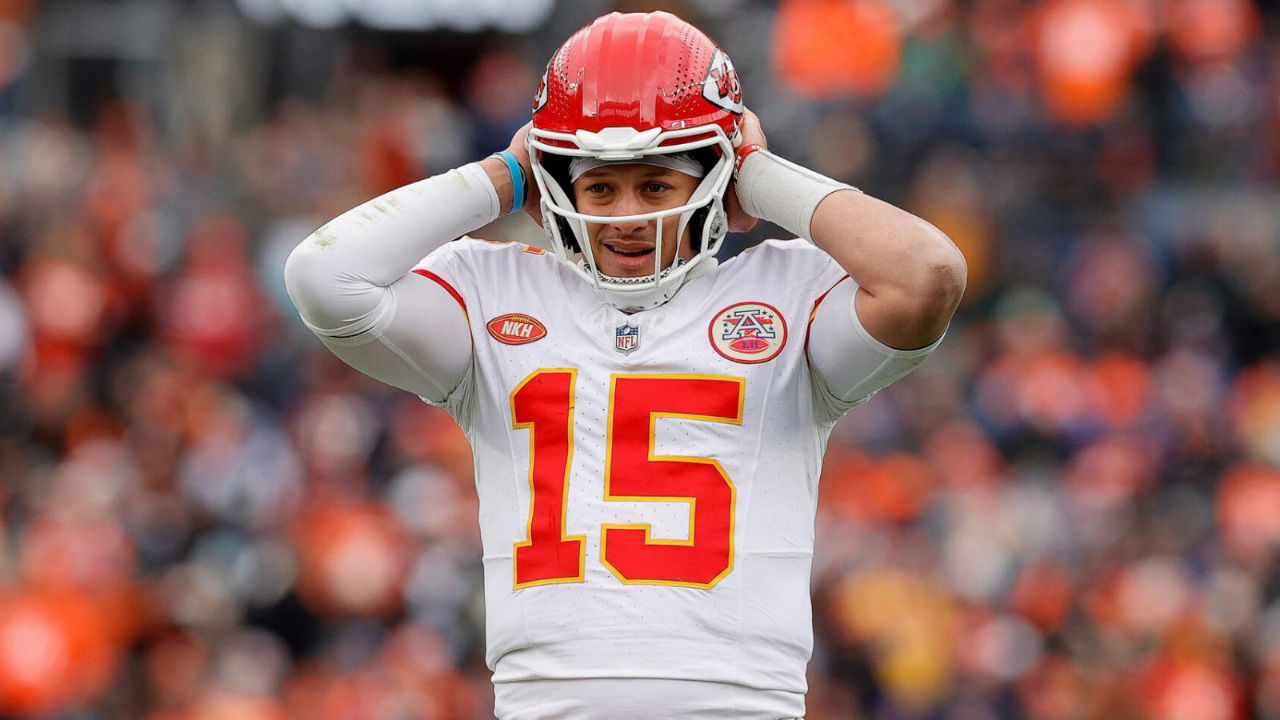 Should Patrick Mahomes Be Blamed if the Chiefs Miss the Playoffs?