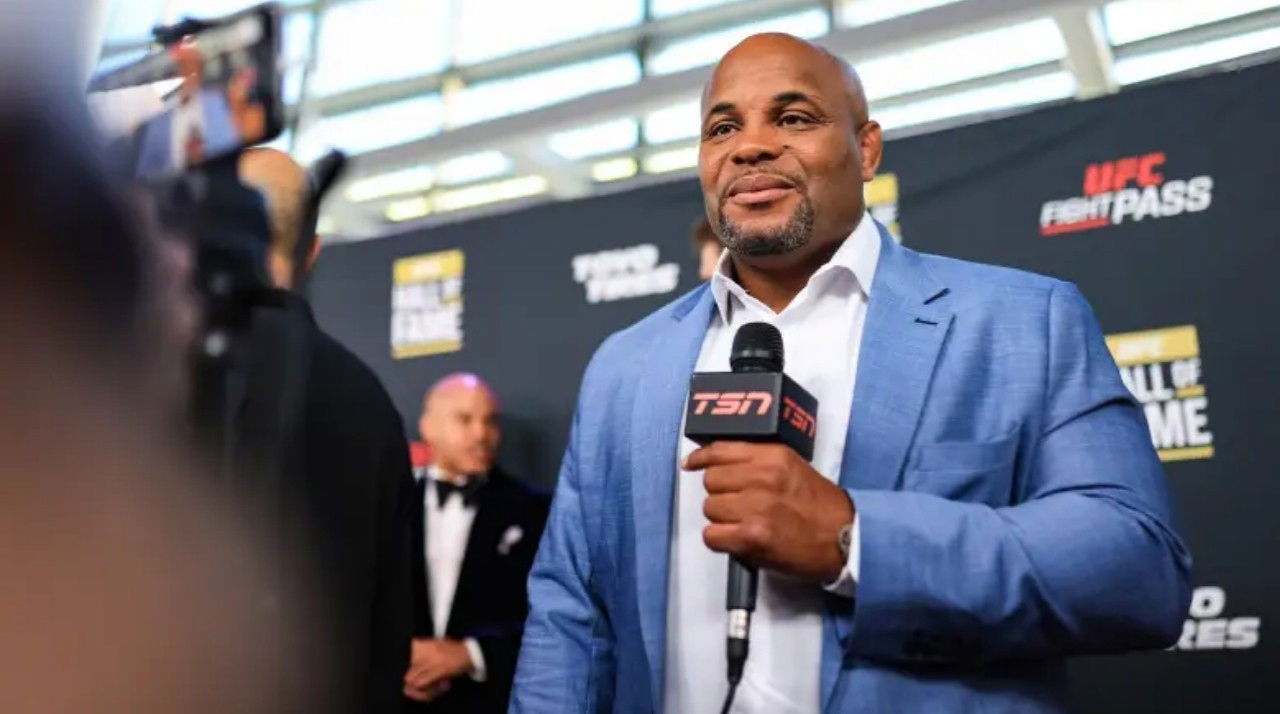 "No Lies Detected" - Fans Back Daniel Cormier's Bold Claim About ...