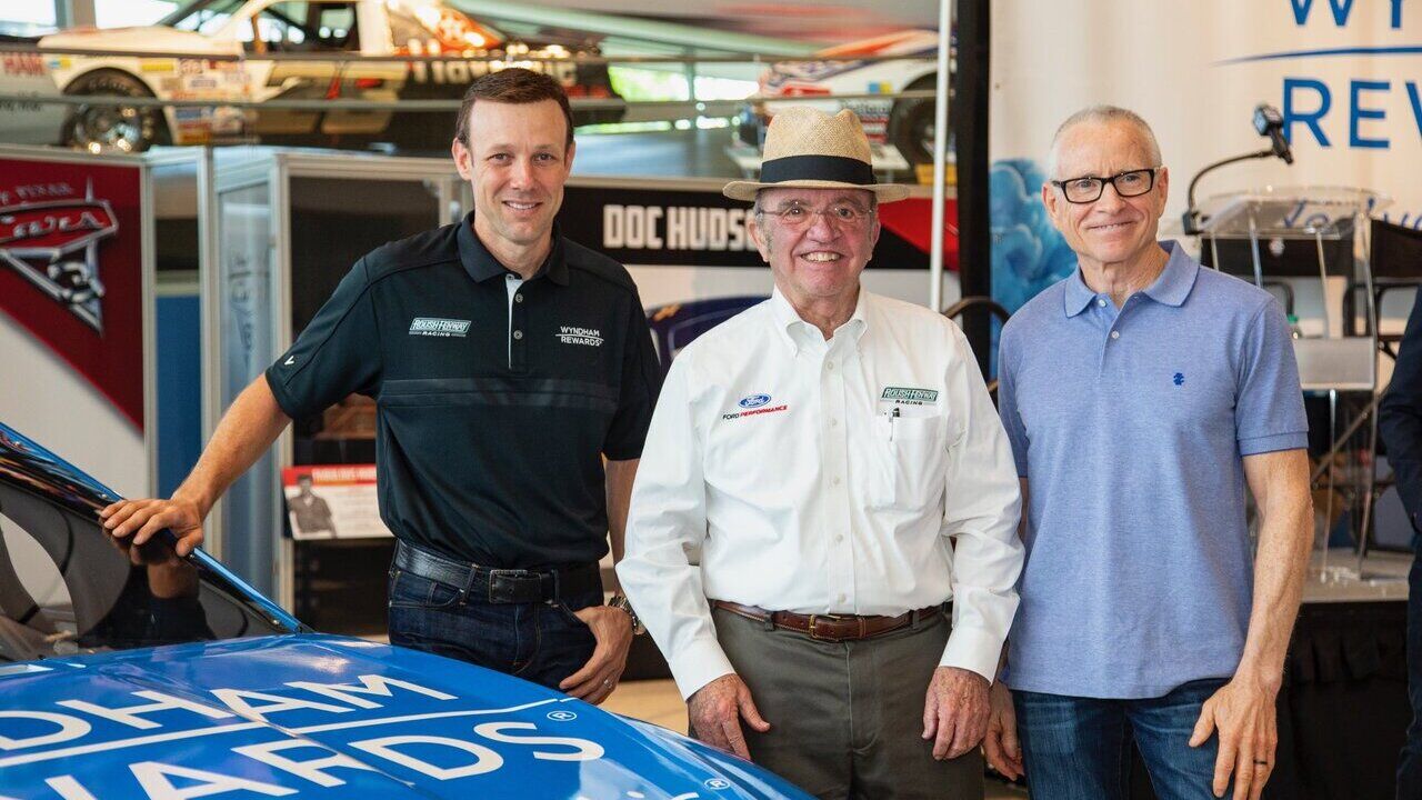 Mark Martin Takes Credit for Matt Kenseth's NASCAR Breakthrough