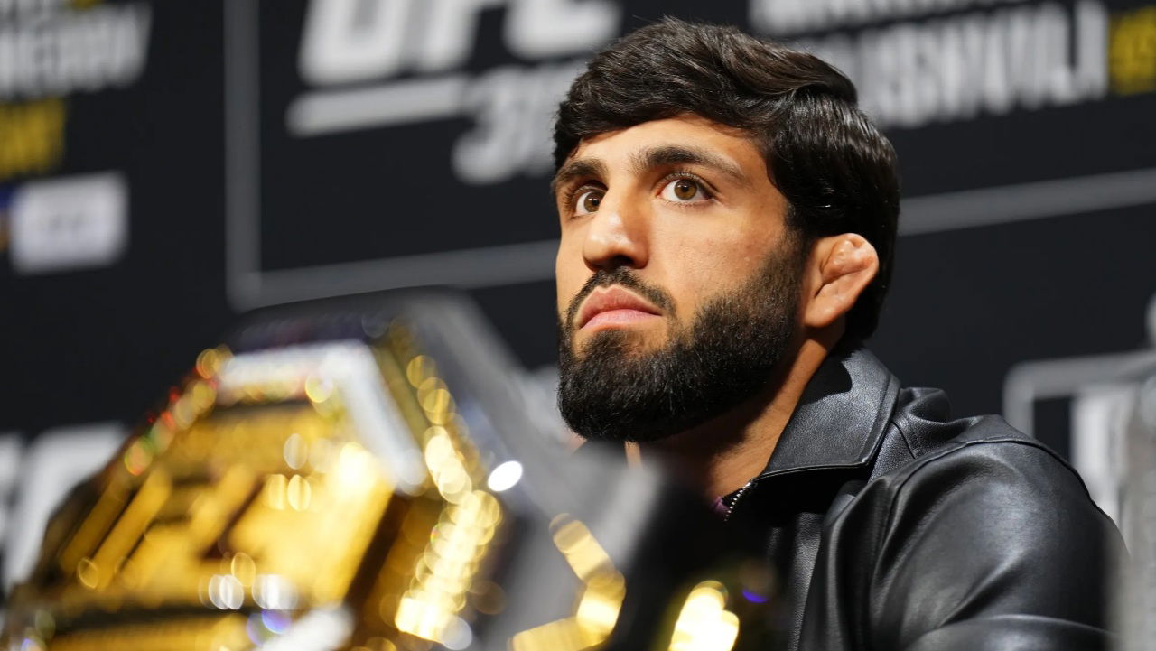 "Grip Strength is Crazy" - Arman Tsarukyan Humbles Physically Bigger ...