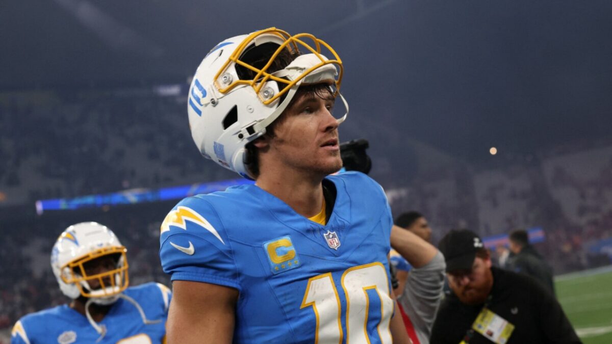 Justin Herbert's Awful Playoff Record Triggers Wild Reactions on Social ...