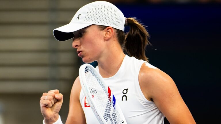 Danielle Collins Boldly Predicts Iga Swiatek Will Lose Soon at ...