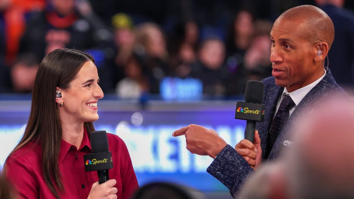 (Video) Caitlin Clark's Smile Vanishes After Reggie Miller Compares Her ...