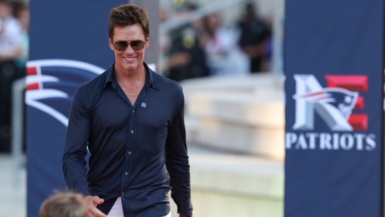 Tom Brady Not Rooting for Patriots in Super Bowl Makes Robert Spillane ...