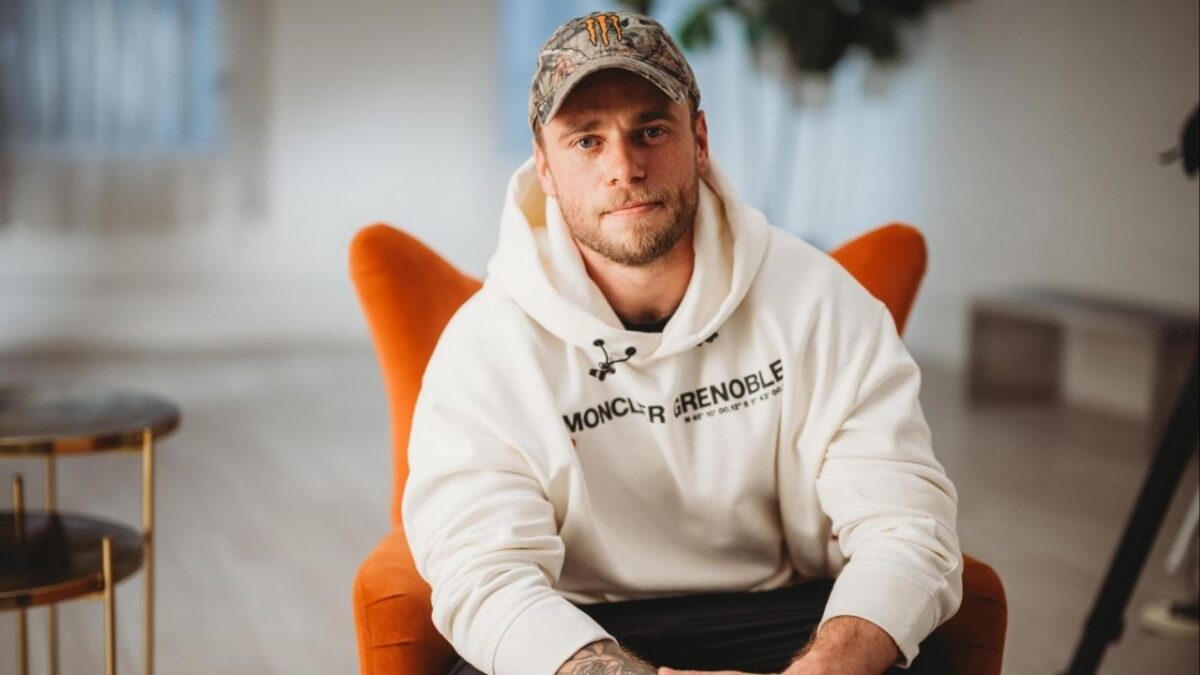 Olympic Skier Gus Kenworthy Goes Viral for Graphic Anti-ICE Message ...