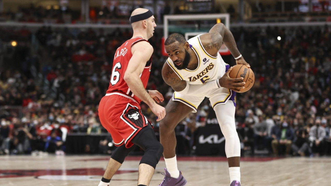 LeBron James Doesn't Mince Words Comparing Lakers and OKC Thunder: "We ...