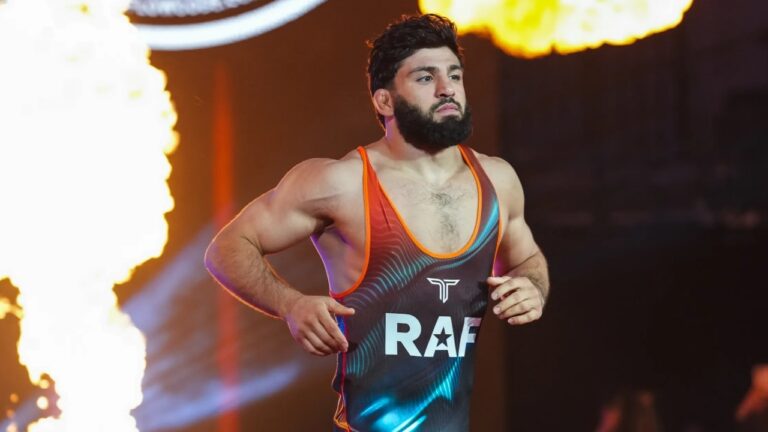 Arman Tsarukyan Throws Shade at Ilia Topuria for Botting Followers