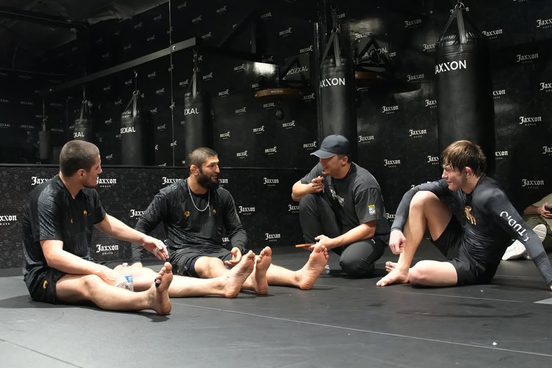 20-Year-Old Training Partner of Khamzat Chimaev Calls Out Ilia Topuria ...