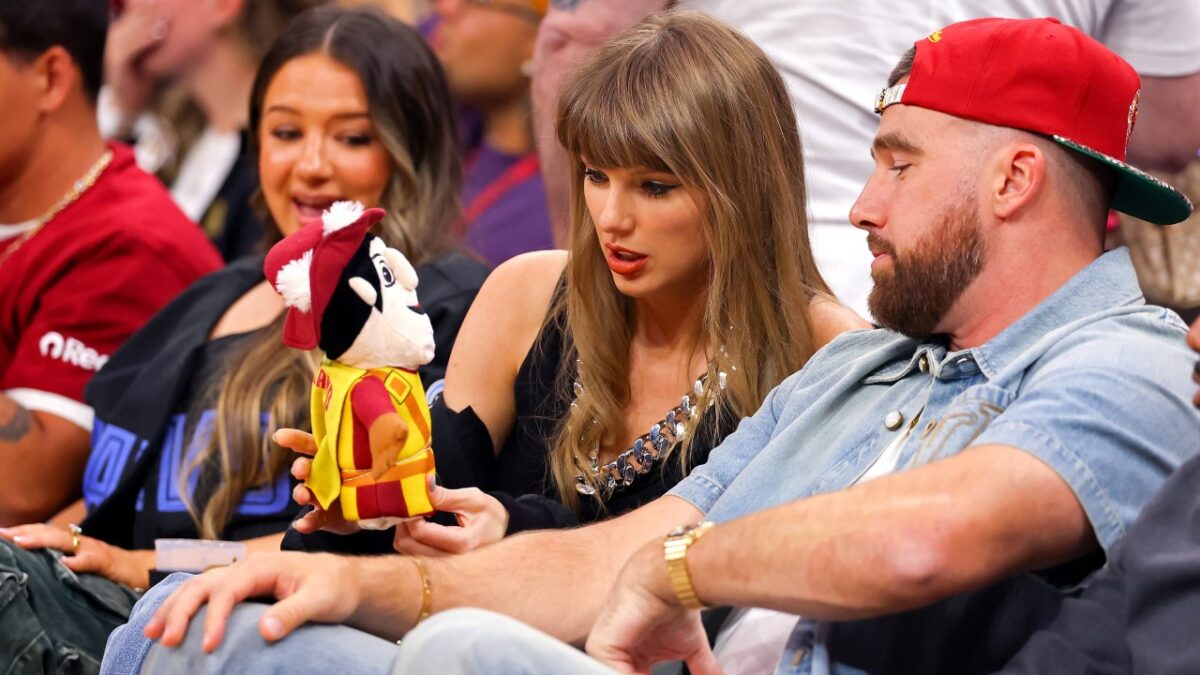 Travis Kelce Co‑Signs Hyphenated Swift‑Kelce Future Surname Suggestion