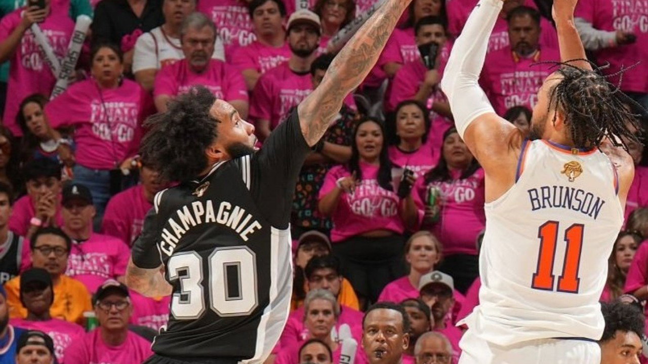 Jalen Brunson Staring Down Spurs’ Hellish Playoff Defense After Game 3 ...